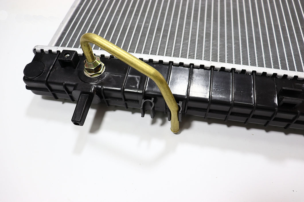 Auto Parts Cooling System Radiator for Hyundai Tucson 04 at